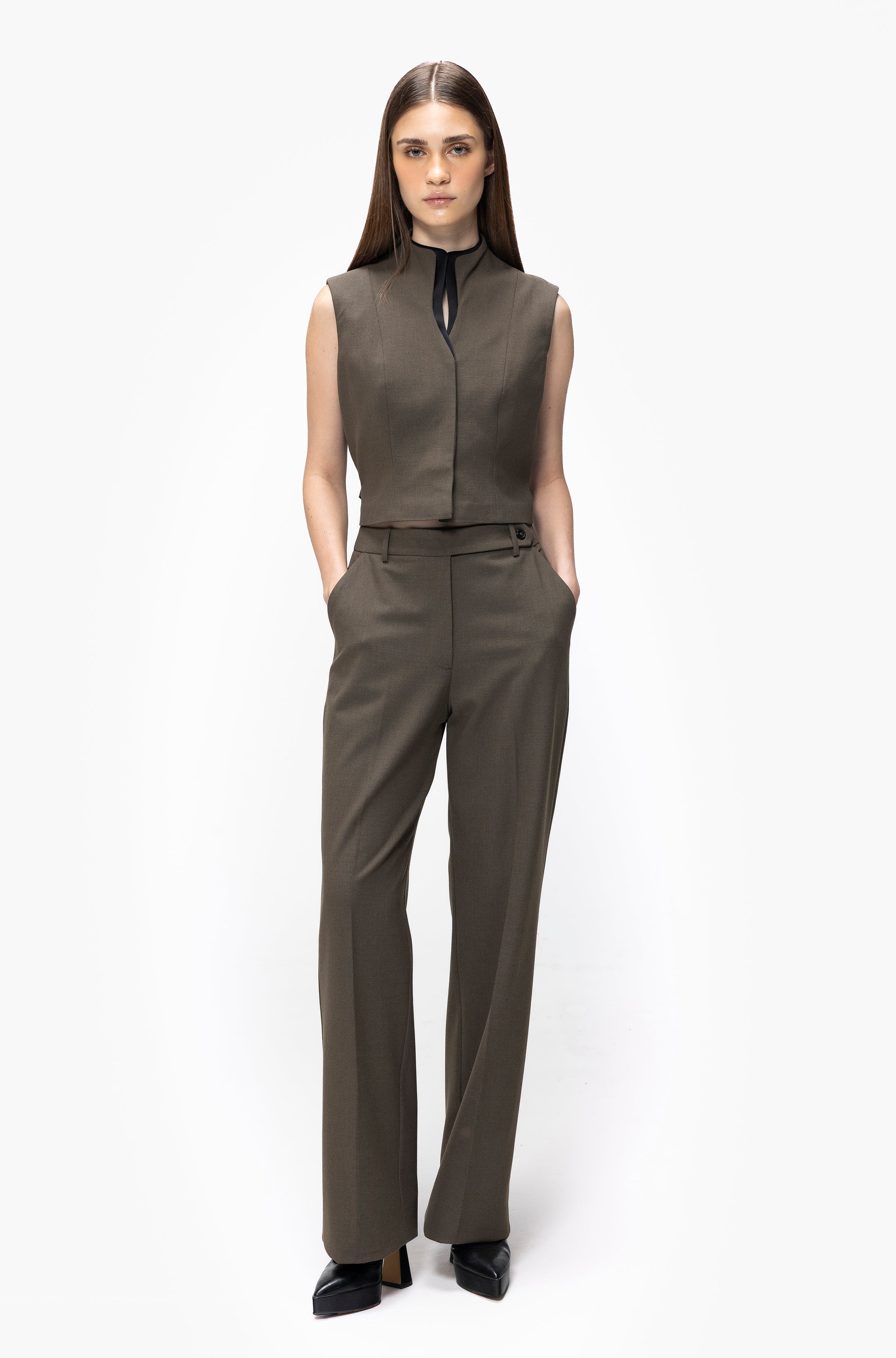Cedar & Black Contrast Collar Set – Qua